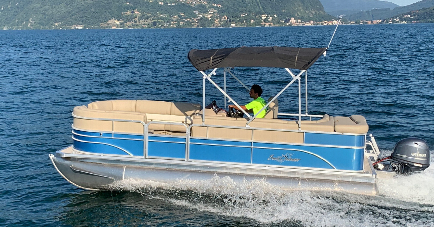 Rental Pontoon Boat Luxury Party Boat 8 pax 6.50 mt in Verbania